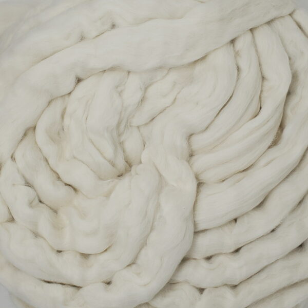 Alpaca Top White Super Fine – Foxglove Fiberarts Supply